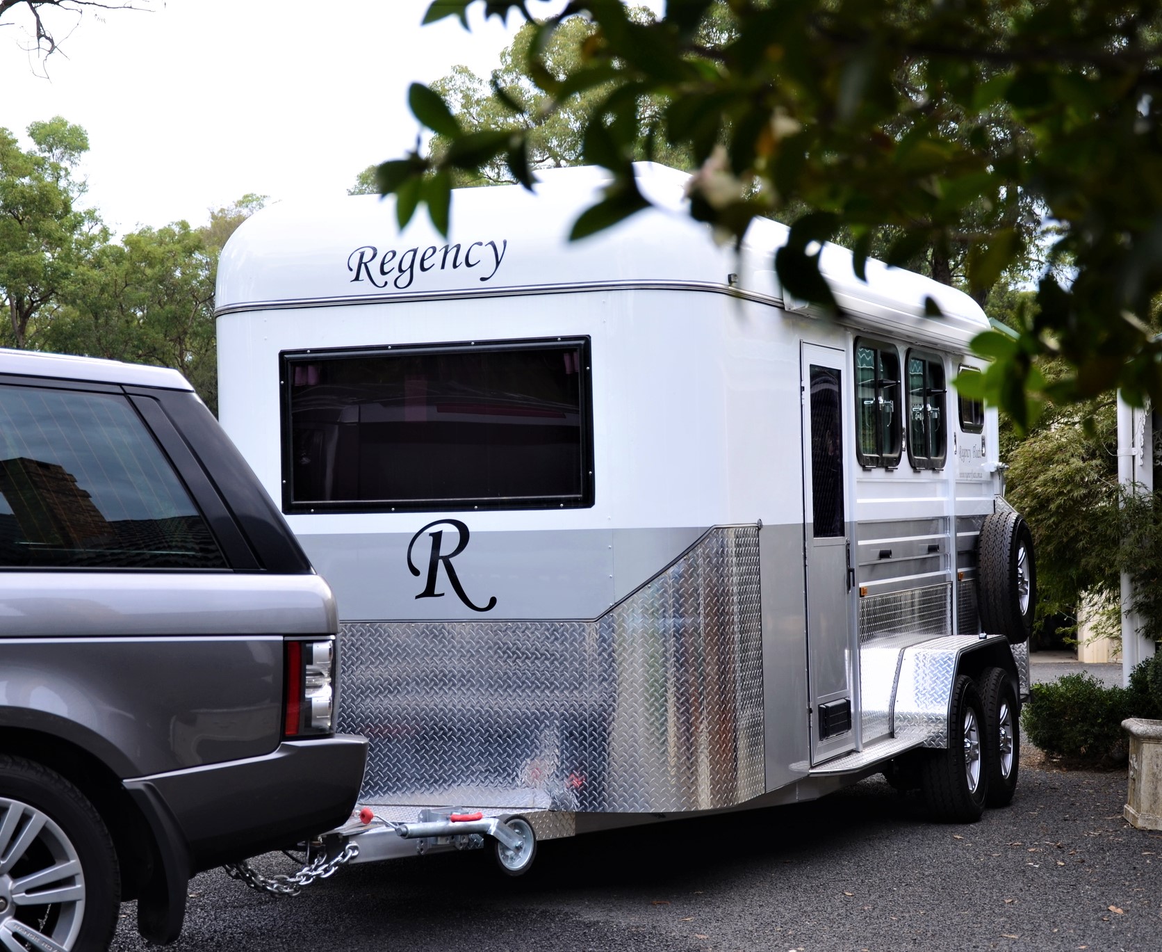 Gallery: Regency Floats' Exquisite Horse Float Designs