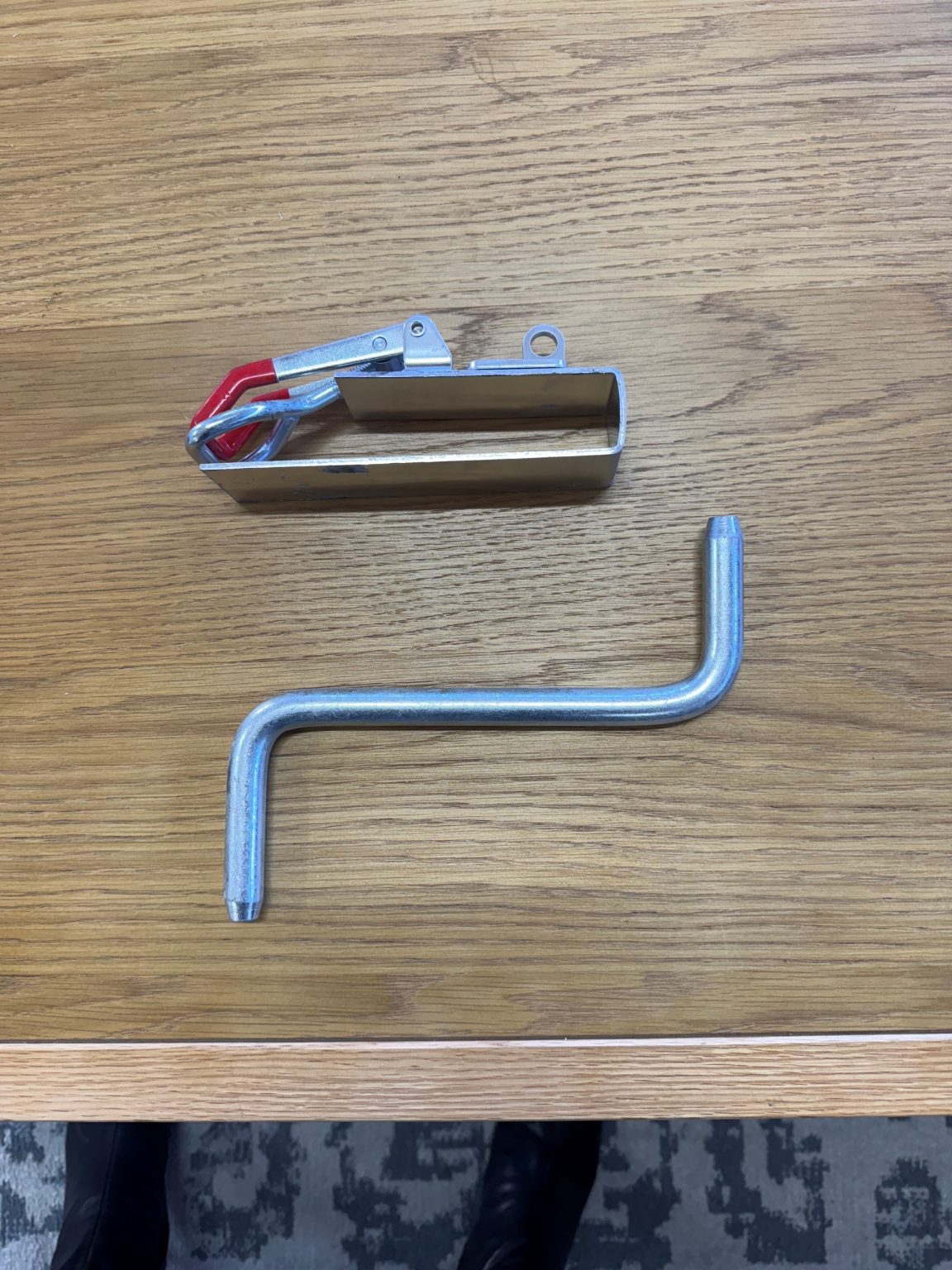 Yard brackets and hooks - Regency Floats
